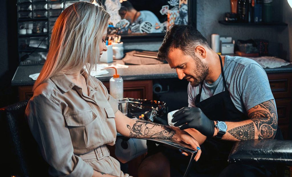 Organizing and Designing a Tattoo Studio: Tips and Ideas for Effective ...